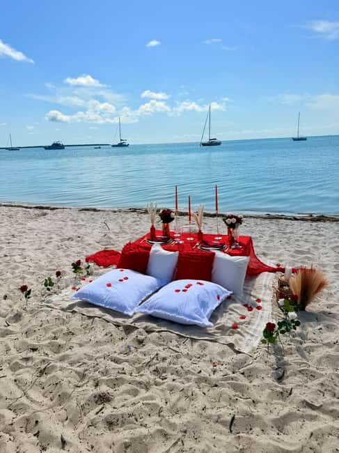 Luxury Beachside Picnic Experience Near Miami - Key Points