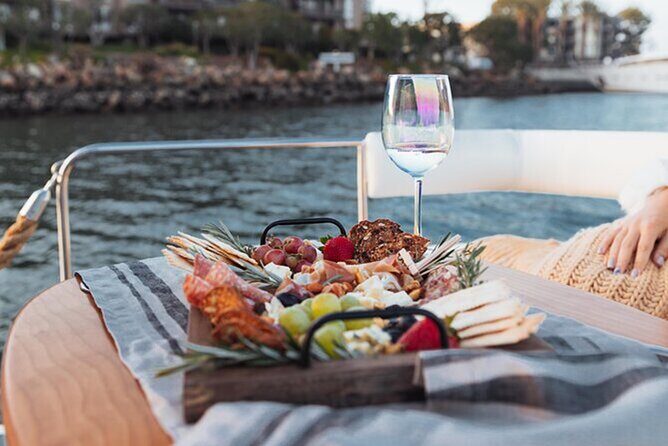 Luxury Boat and Car Tour Around Sydney - FAQ