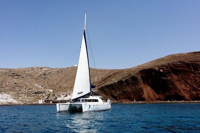 Luxury Caldera Cruise with a rich BBQ meal and drinks! - Key Points