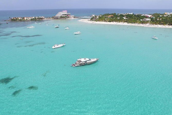 Luxury Catamaran Privilege to Isla Mujeres + Open Bar VIP - FAQs
