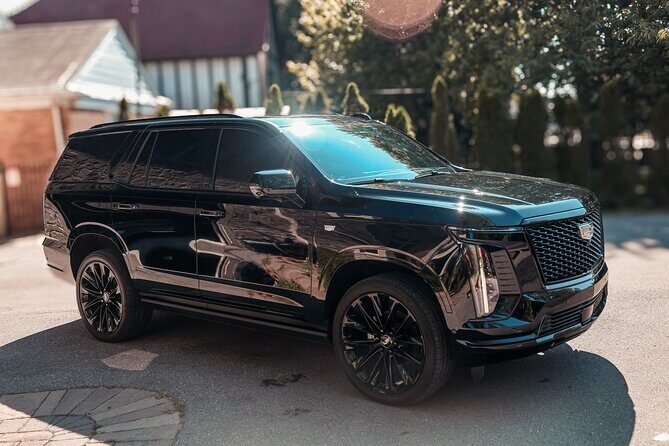 Luxury Chauffeur Service in Toronto - The Experience: What You Can Expect in Detail