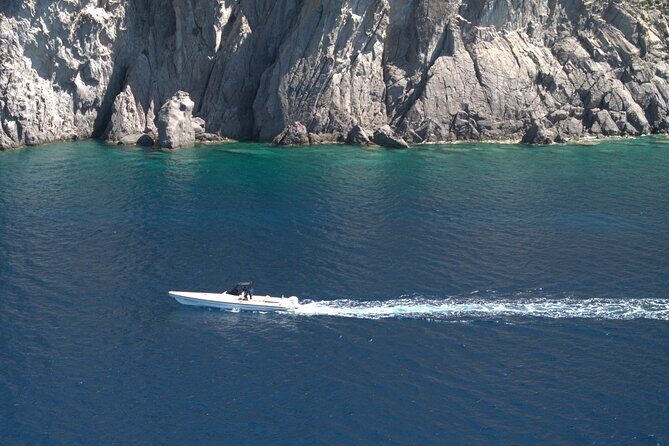 Luxury Day-Cruise from Paros to Blue Lagoon-Antiparos-Despotiko - Key Points