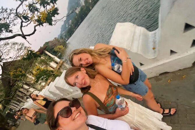 Luxury Day Trip from Colombo to Pinnawala and Kandy Highlights - Who Would Enjoy This Tour?