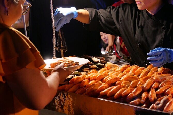 Luxury Dinner Cruise with Private Guide and Hotel Transfer - FAQs