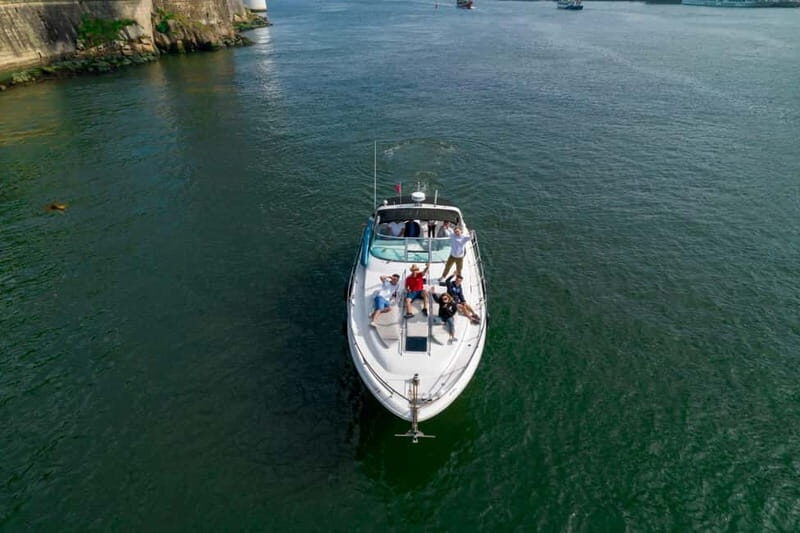 Luxury Douro Yacht Tour: Scenic Views & Complimentary Drinks - Who Will Love This Experience?