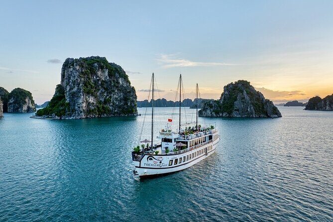 Luxury Halong Bay Cruise Daily Trip - Introduction