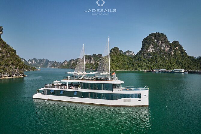 Luxury Halong Bay Day Cruise With GREAT Boat, Meal & Service - Returning & Final Moments