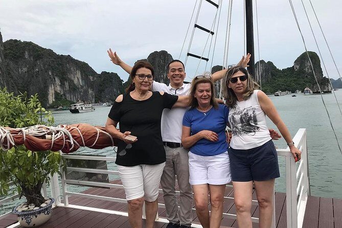 Luxury Halong Bay Day Tour - 6 hours cruising - Limousine transfers - An In-Depth Look at the Experience