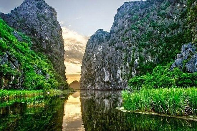 Luxury Hoa Lu - Tam Coc 1 Day Tour From Hanoi - By Limousine & Small Group - Who Should Consider This Tour?