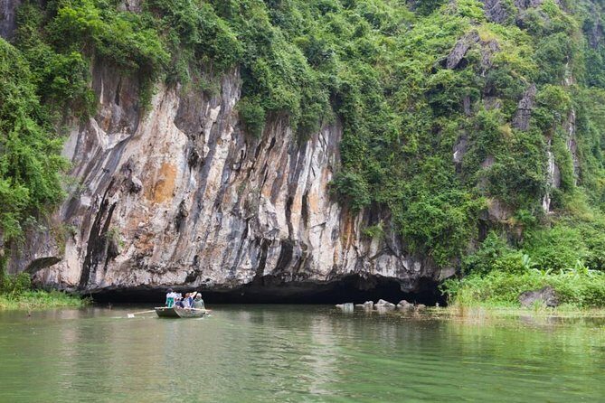 Luxury Hoa Lu Tam Coc Mua Cave 1 Day With Limousine Bus And Lunch - Cycling through Countryside