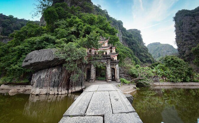 Luxury Hoa Lu Trang An Mua Cave Amazing View - Small Group Tour - Limousine Bus - Introduction