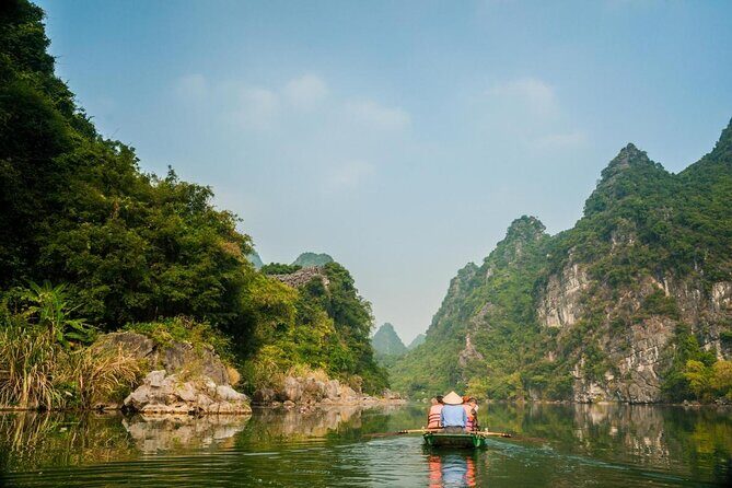 Luxury Hoa Lu - Trang An - Mua Cave full day w round trip from Hanoi/ Ninh Binh - Key Points