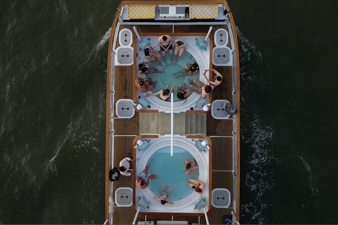 Luxury Hot Tub Boat Around NYC and Statue Private Tub up to 10 - Why This Experience Might Be Perfect for You