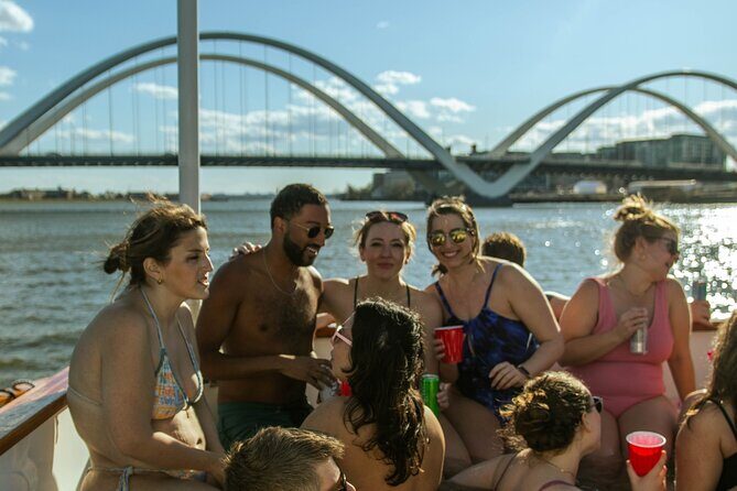 Luxury Hot Tub Boat of DC Potomac Monuments Private Tub up to 10 - FAQ