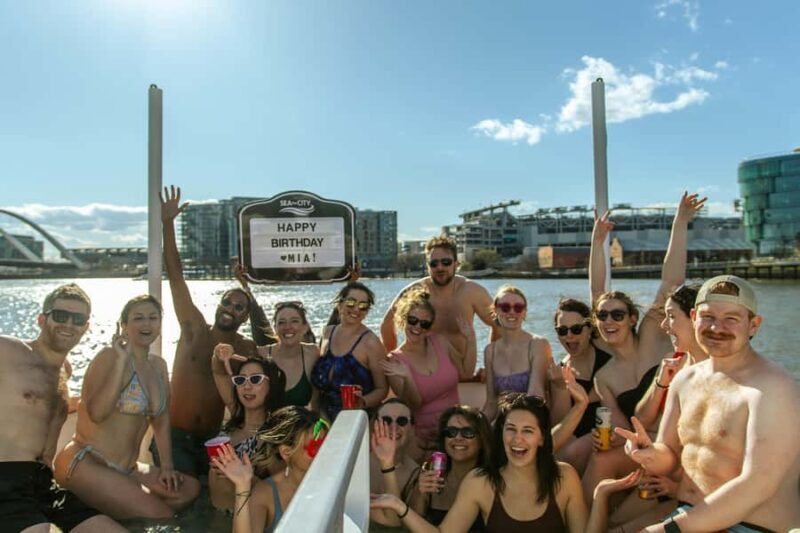 Luxury Hot Tub Boat of DC Potomac Private Tub up to 10 - The Sum Up: A Luxurious, Picture-Perfect DC Experience