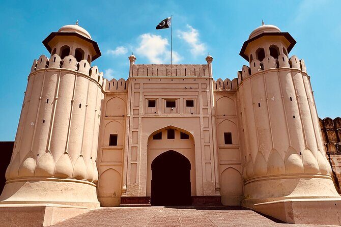 Luxury Lahore Full Day Gateway - Key Points