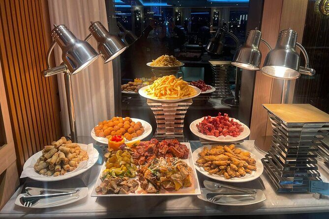 Luxury Luna Cruise Ha Long Bay Premium from Hanoi - Who Will Love This Cruise?