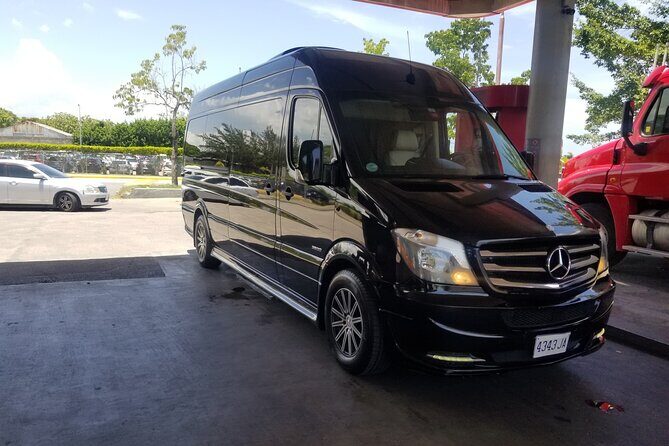 Luxury MBJ Airport Transfer to Montego Bay Hotels - Key Points
