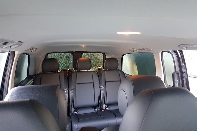 Luxury Minivan from Brussels airport to the city of Brussels - What You Can Expect from This Transfer