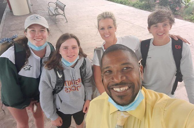 Luxury MKT Town Car Private Roundtrip Transfer - Practical Details You Should Know