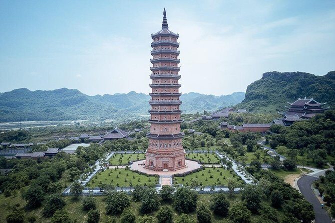 Luxury Ninh Binh Day Tour to Tam Coc, Mua Cave & Bich Dong Pagoda - FAQ