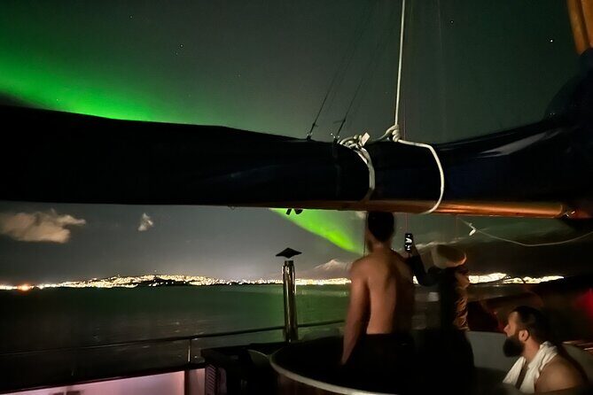 Luxury Northern Lights Yacht Cruise with Hot Tub & Dinner - What the Reviews Tell Us