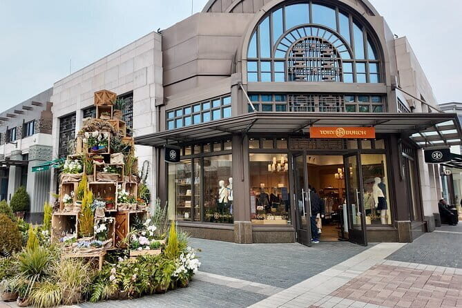 Luxury Outlet Shopping Half Day Experience in Shanghai - An Introduction to the Experience
