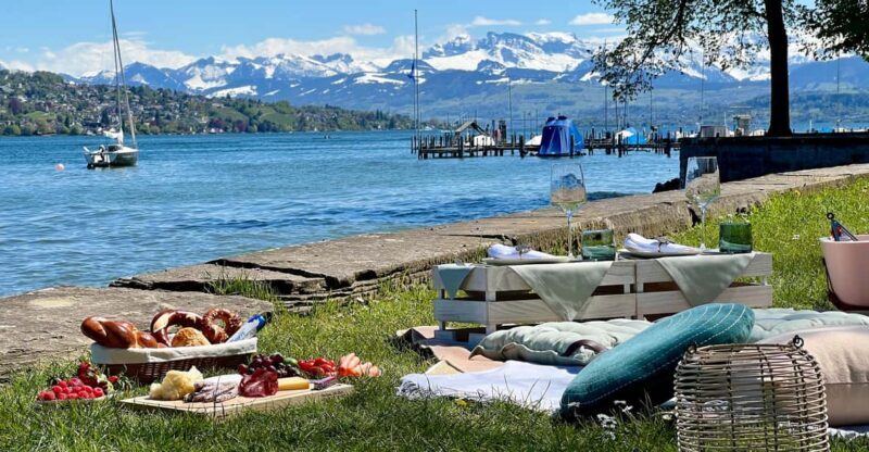 Luxury picnic by Zurich lake - An In-Depth Look at the Itinerary