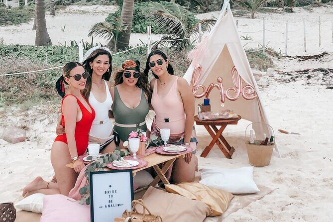 Luxury picnic on the beach - What to Expect from Your Luxury Beach Picnic