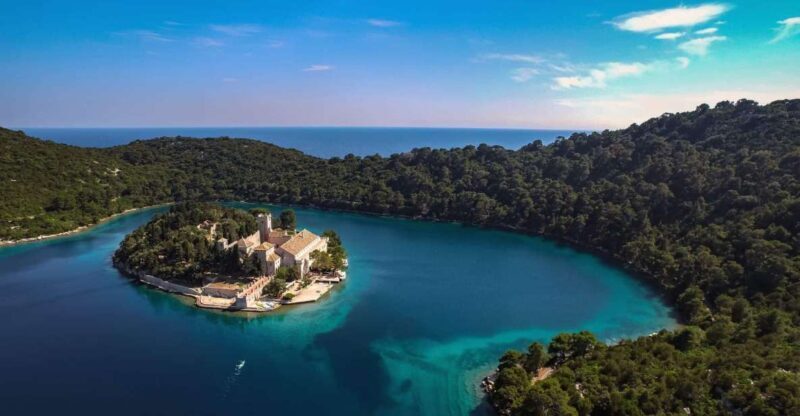 Luxury private boat tour to Mljet with "COLNAGO 45" - Discovering the Wonder of Mljet on a Private Yacht