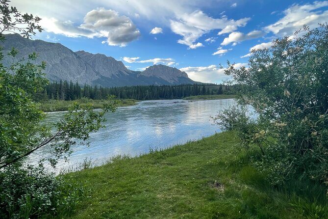 Luxury Private Day Trip: Calgary to Banff Lake Louise - Detailed Breakdown of the Itinerary