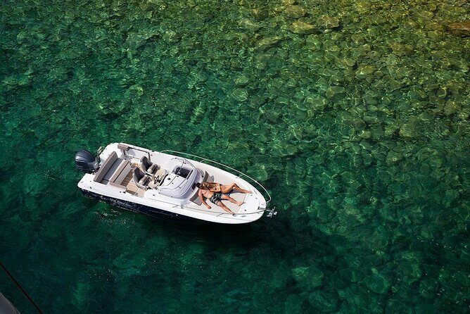 Luxury Private Speedboat Tour Islands & Blue Cave - Key Points