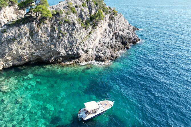 Luxury Private Speedboat Tour Islands & Blue Cave - Who Should Book This Tour?