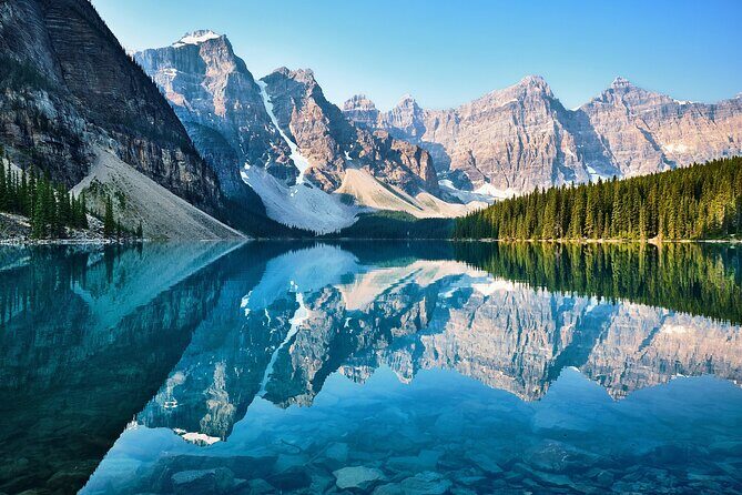 Luxury Private tour of Lake Louise & Moraine from Canmore/Banff - Exploring the Lakes in Style and Comfort