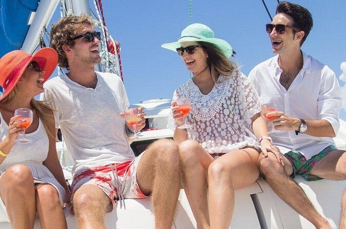 Luxury sailboat in Isla Mujeres - FAQ