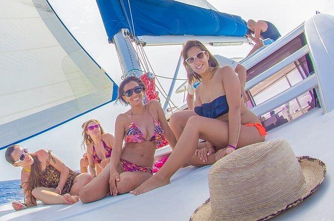 Luxury sailboat in Riviera Maya - What the Reviews Say (from what we know)