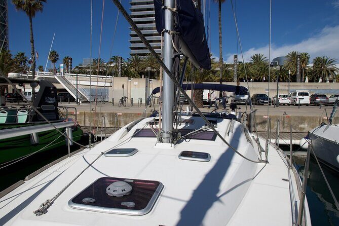 Luxury sailboat ride with drinks and aperitif-Small Groups - Who Is This Tour Perfect For?