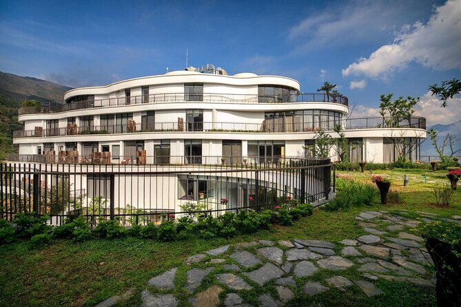 LUXURY SAPA TOUR 2D1N -Stay At 5 Star Hotel-Transfer by sleep bus - Who Will Love This Tour?