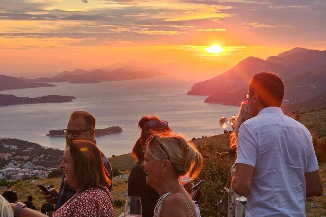 Luxury Sunset Tour with Wine Tasting - Authentic Traveler Feedback