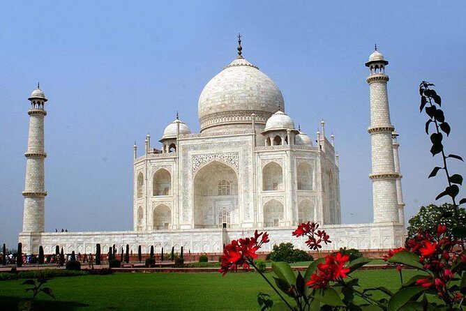 Luxury Taj Mahal Tour By Luxury Car From Delhi With 5 Star Lunch - What We Would Consider