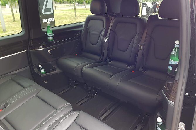 Luxury transfer From Amsterdam Schiphol airport to Rotterdam Cruise terminal - The Experience in Detail