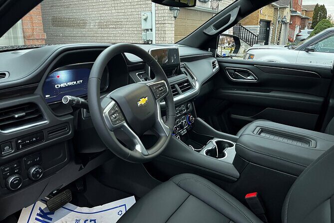 Luxury Transport from Mississauga to Toronto - An In-Depth Look at the Service