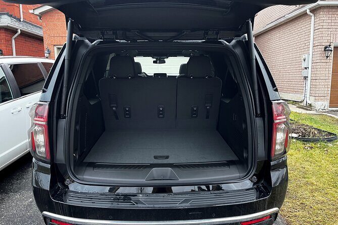 Luxury Transport from Mississauga to Toronto - Who Would Benefit Most from This Service?