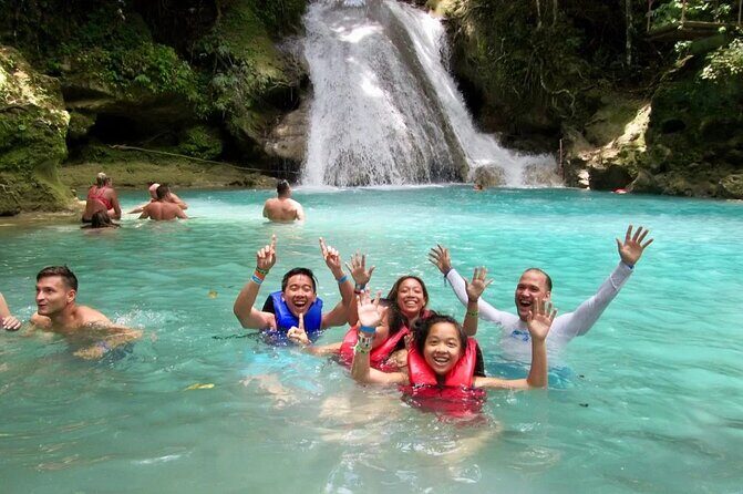 Luxury Transportation from Ocho Rios - Who Is This Service Best For?