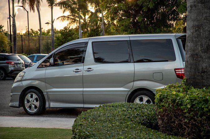 Luxury Transportation Services - Authenticity and Local Flavor