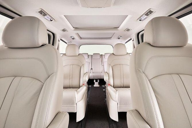 Luxury Van, Private Transfer, Cairns Airport - Port Douglas. - Key Points