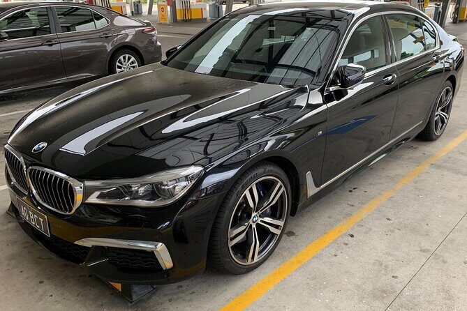 Luxury Vehicle Brisbane Airport to Brisbane Hotel Transfer - Is This Service Worth It?
