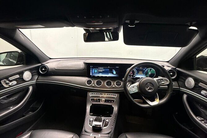 Luxury Vehicle Transfers Gold Coast Airport to Gold Coast Hotels - Analyzing the Experience