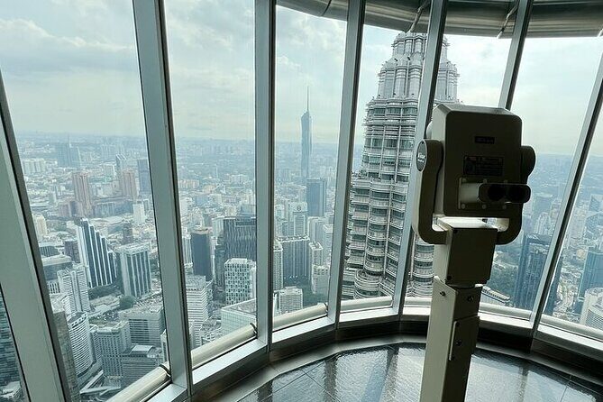 LUXURY VIP bus: Kuala Lumpur (KL) guided day tour from Singapore - The Journey Begins: Pickup and Border Crossing