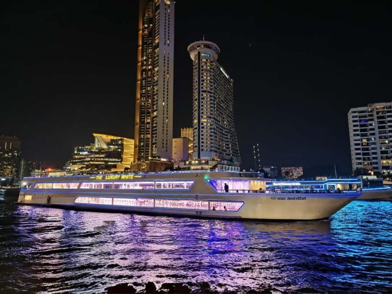 Luxury White Cruise &Premium View &Complimentary Beer & Win - Drinks and Service
